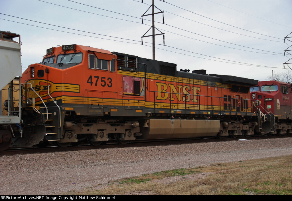 BNSF 4753